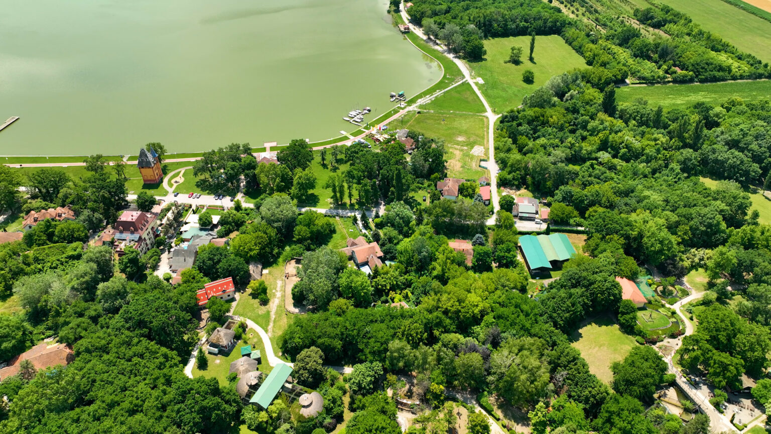 Zoološki vrt Palić: Raj za životinje i edukaciju posetilaca (FOTO+VIDEO ...